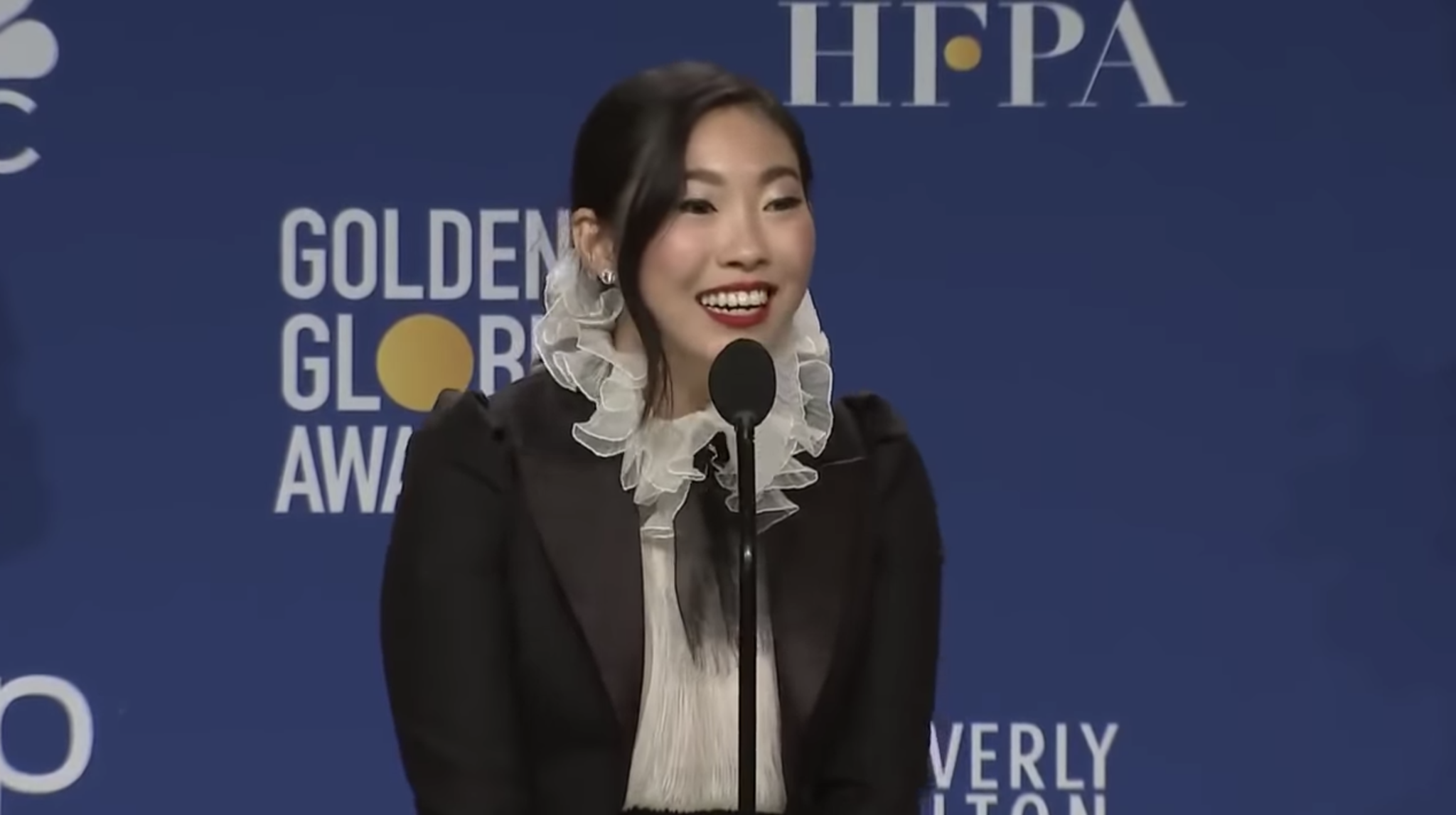 Awkwafina becomes first Asian American to win Golden Globe for Best ...
